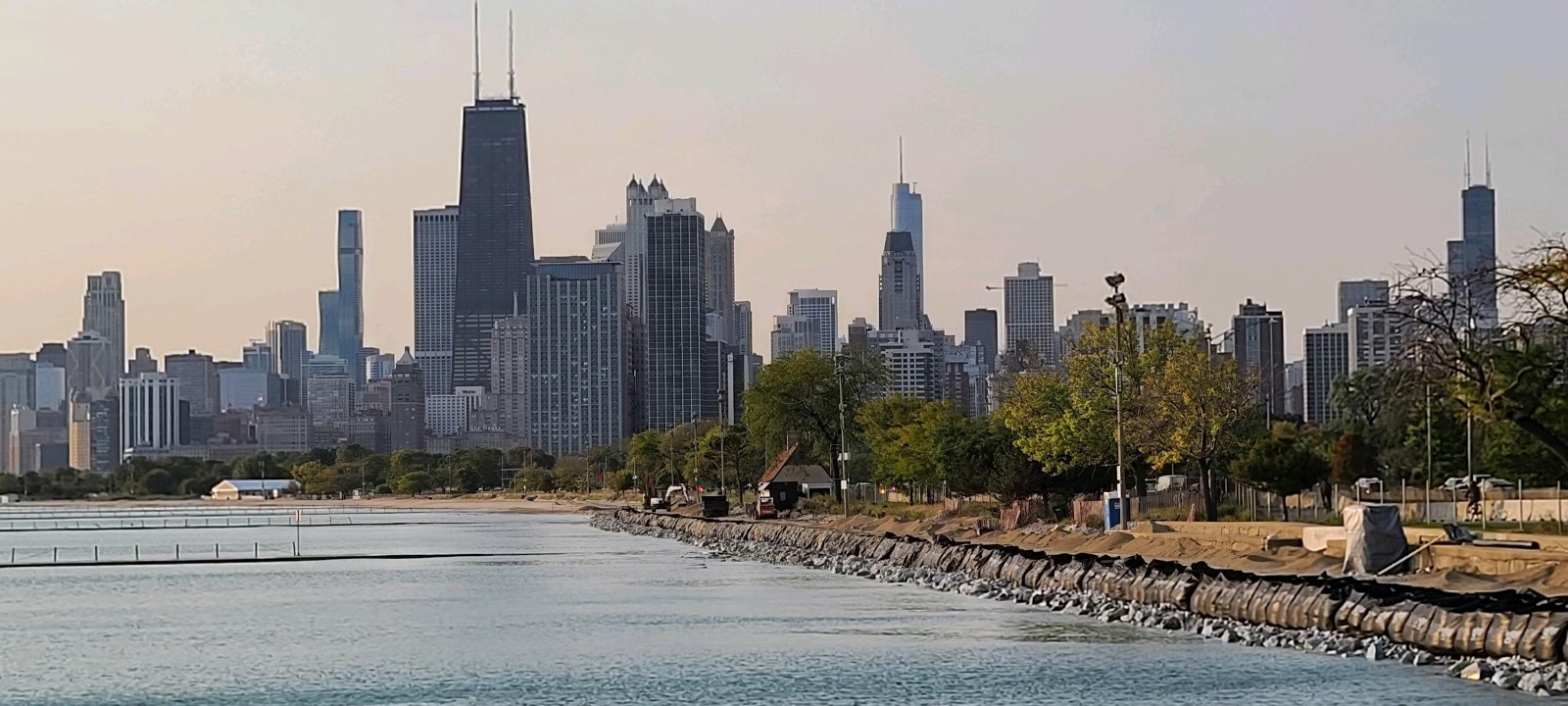 Combating Rising Water Levels in Chicago with Flood Barriers | TrapBag