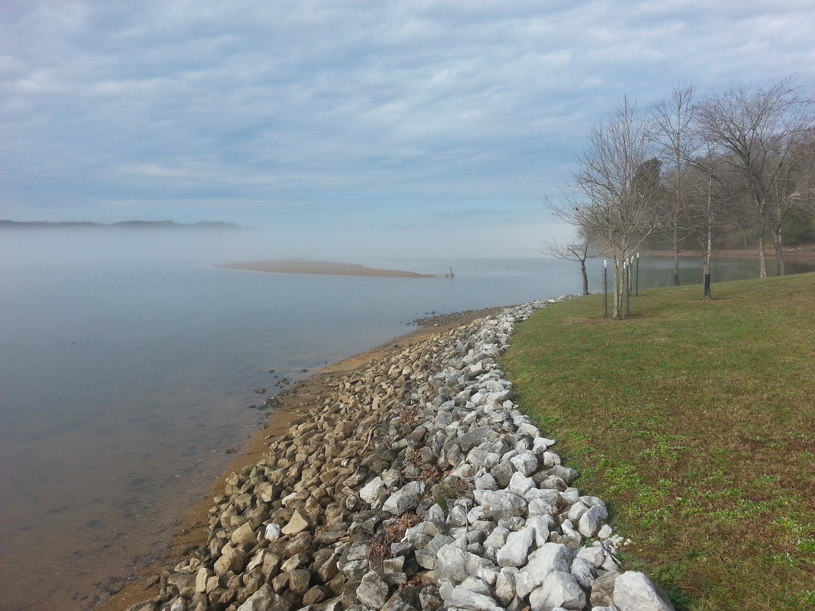 How to Stop Erosion on River Banks with Natural Materials
